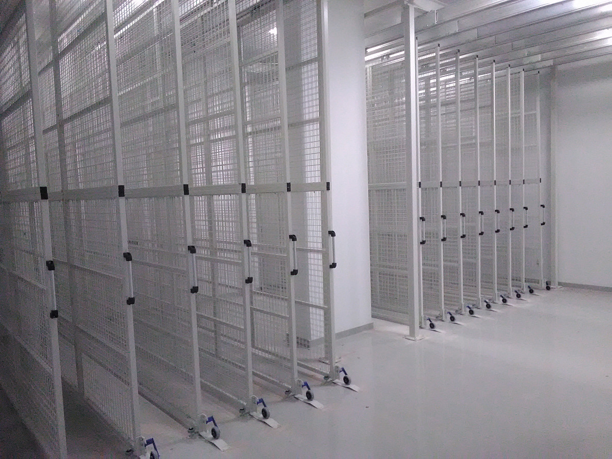 Racks for storing paintings in the National Gallery of Athens | Trevis ...
